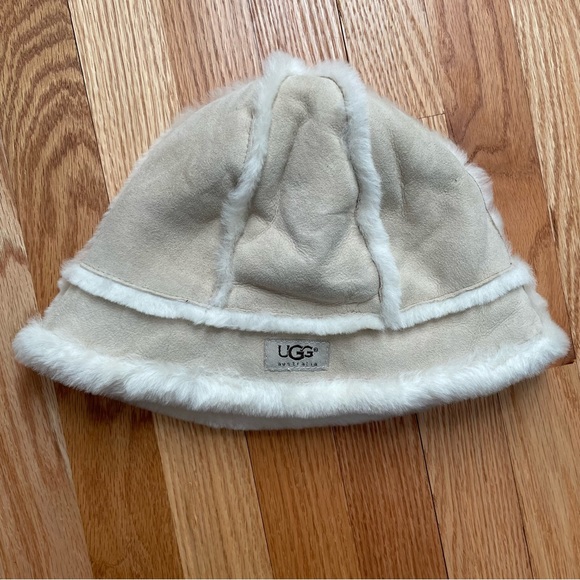 UGG | Accessories | Ugg Australia Suede Leather Shearling Sheepskin ...